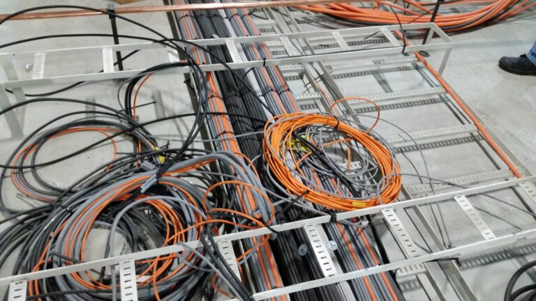 Cablurile Electrice - Tot Ce Trebuie Sa Stii, De La Definitie ...